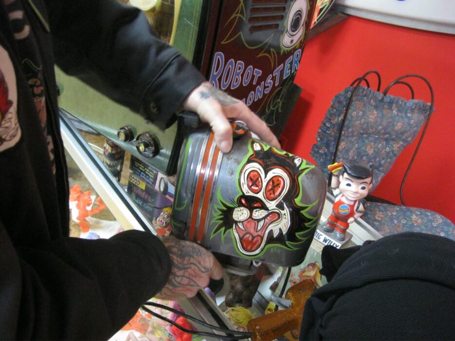 Chris Machin - LIFT TRUCKS ART